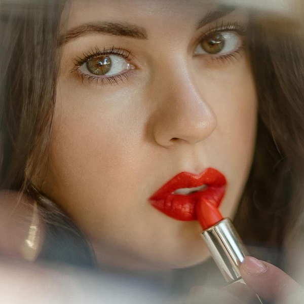 1940s Inspired Red Lipstick | Vintage Style - The Seamstress of Bloomsbury